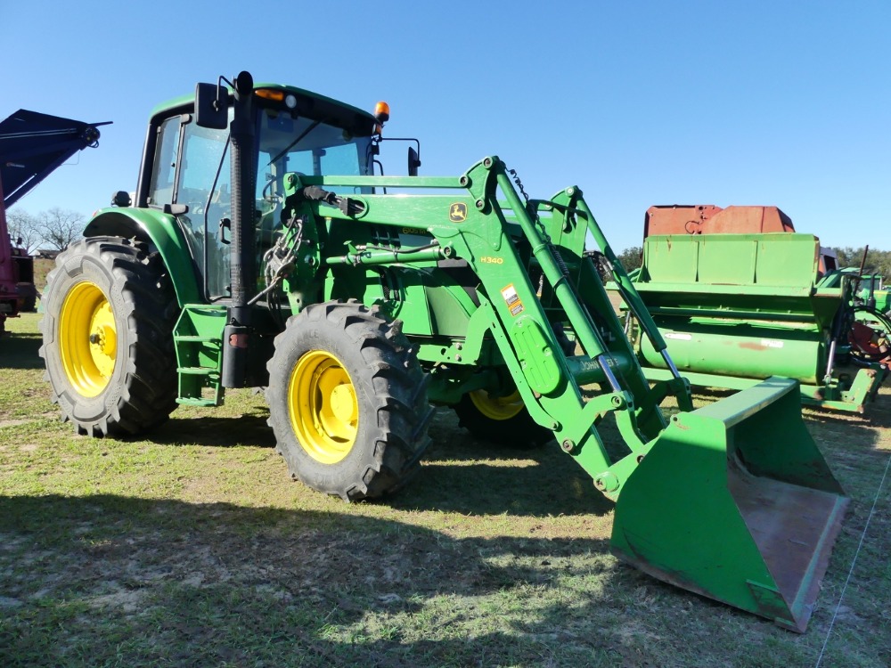 #1334 - 2014 John Deere 6105M | DeMott Auction