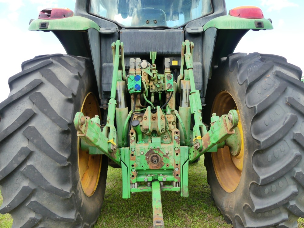 #1445 - 2017 John Deere 6145M | DeMott Auction