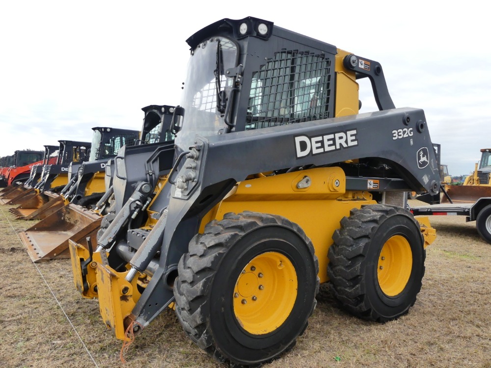 #1094 - 2020 Deere 332G | DeMott Auction