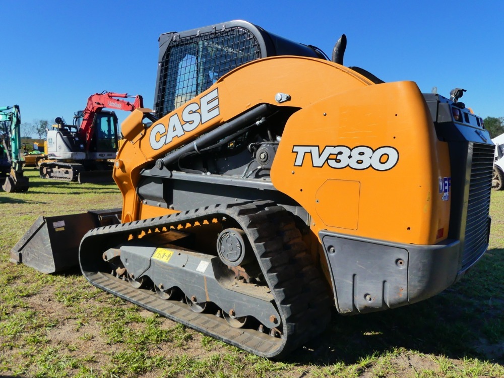 #1100 - Case TV380 | DeMott Auction