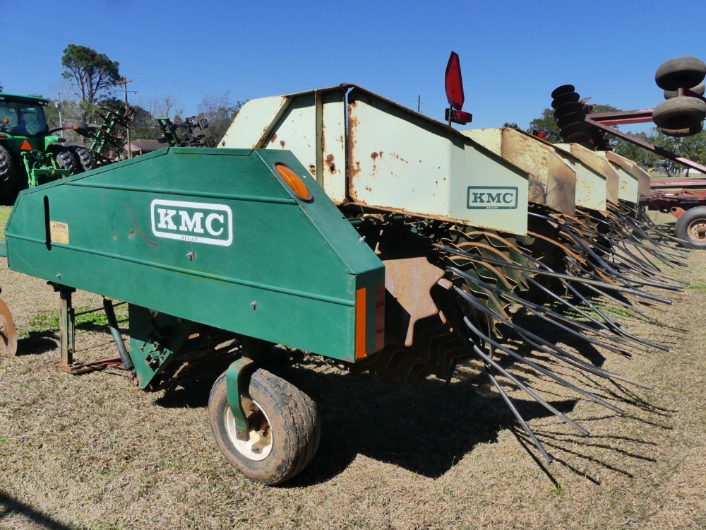 #445 - KMC 6-38 6 Row Penaut Inverter | DeMott Auction