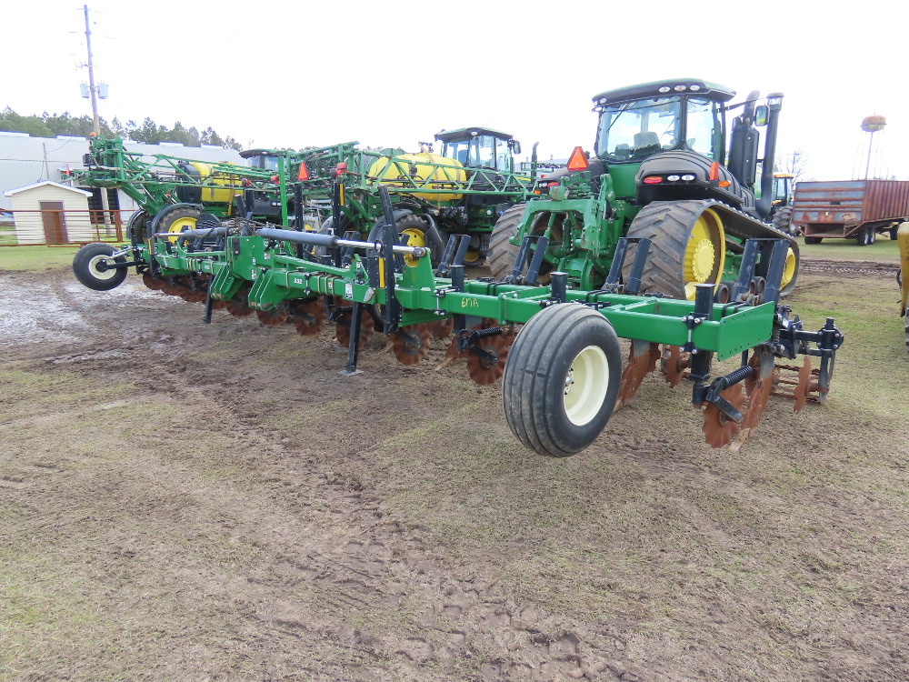 #617A - 2020 Unverferth 332 Ripper Stripper | DeMott Auction