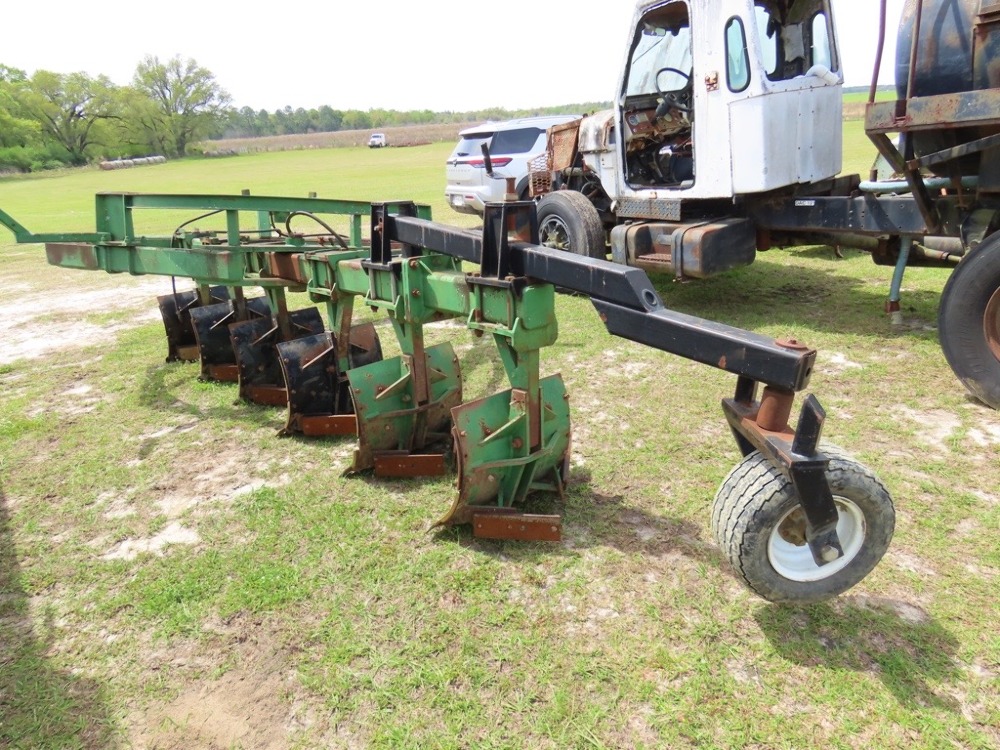#2436 - John Deere Flip Plow | DeMott Auction