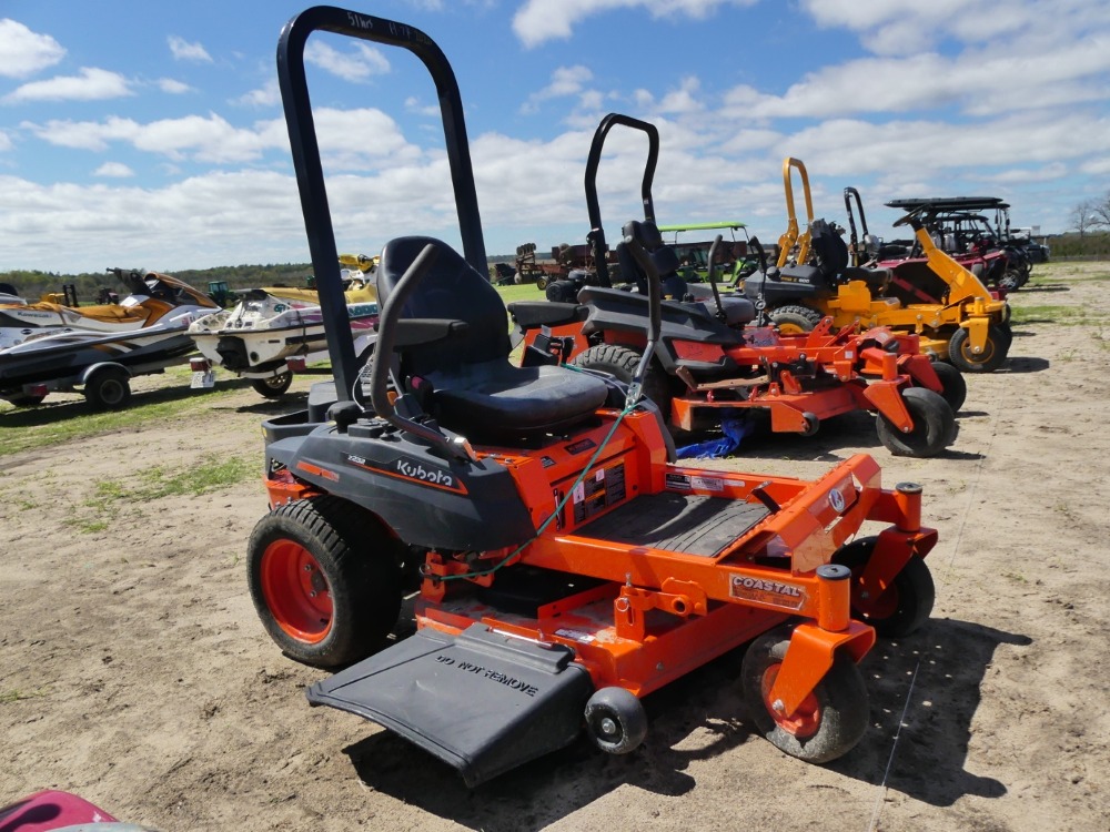 #2020 - 2023 Kubota Z232 | DeMott Auction