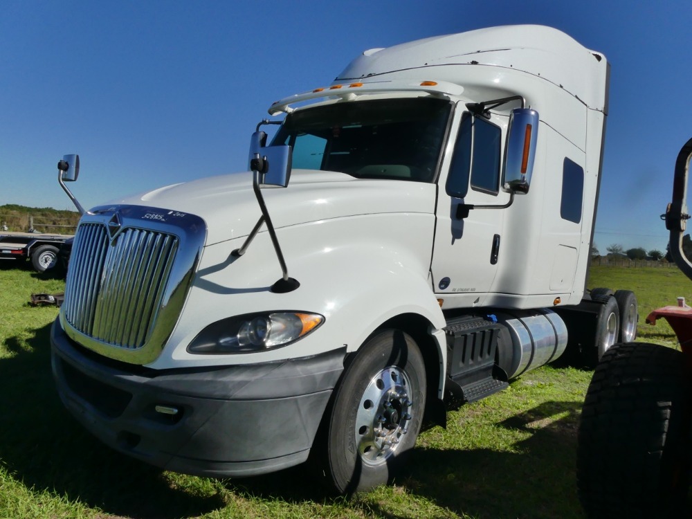 #1469 - 2015 International Pro Star | DeMott Auction