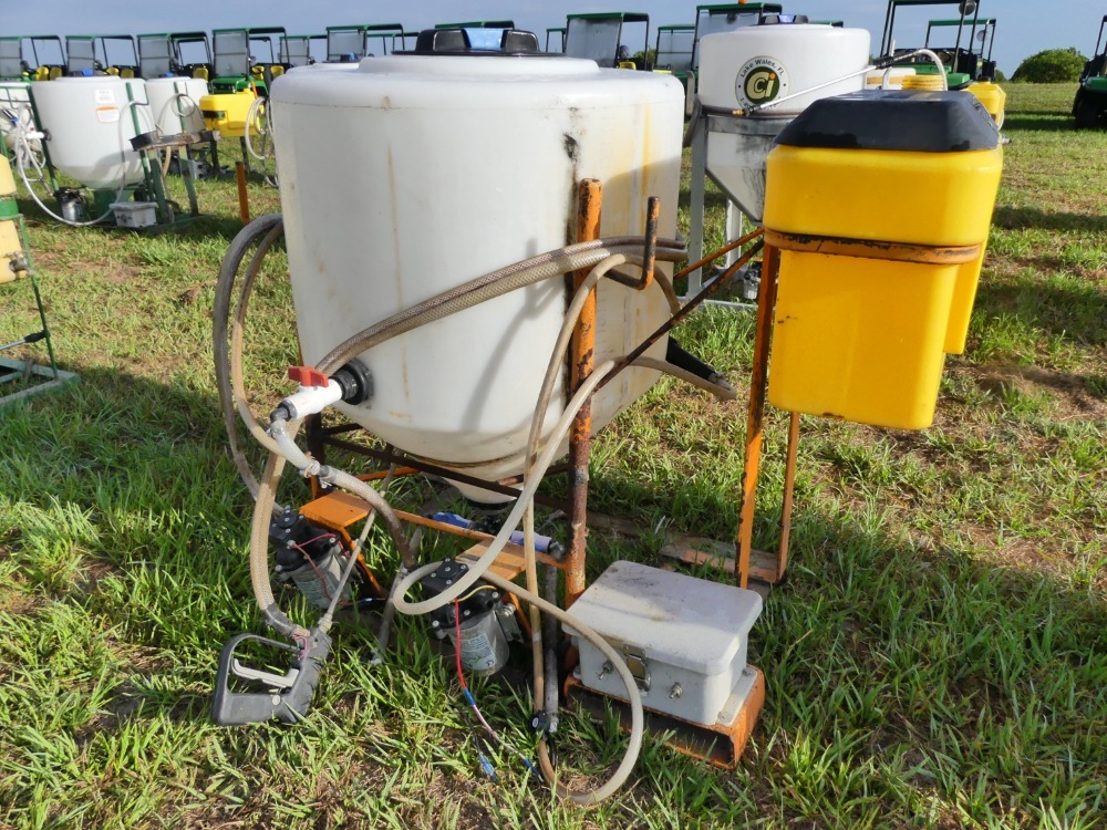 #63 - Chemical Containers 35 Gal Spray Rig | DeMott Auction