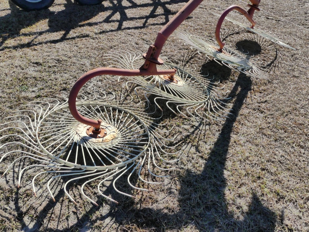 #2182 - 3pt 4 Wheel Hay Rake | DeMott Auction