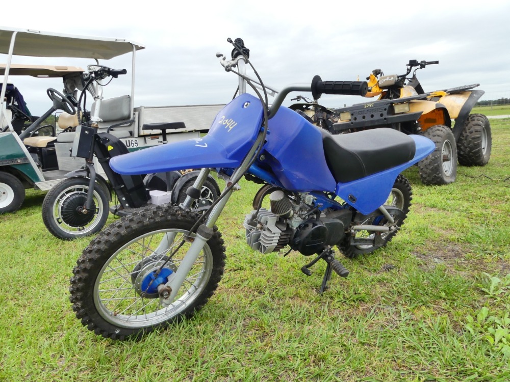 #2044 - Yamaha Y280 Dirt Bike | DeMott Auction