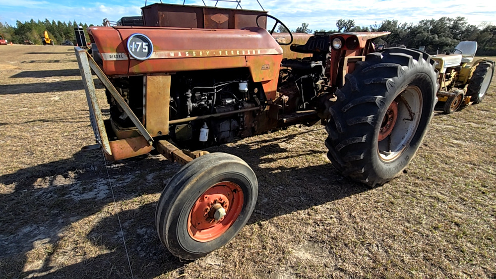 #2115 - Massey Ferguson 175 Tractor | DeMott Auction
