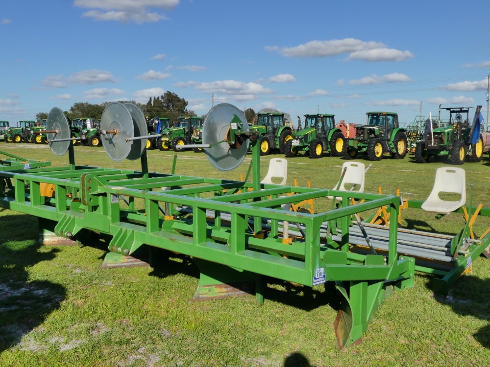 #1526C - Kennco 3pt 3 Row Bedder W/ 60" Spacing | DeMott Auction